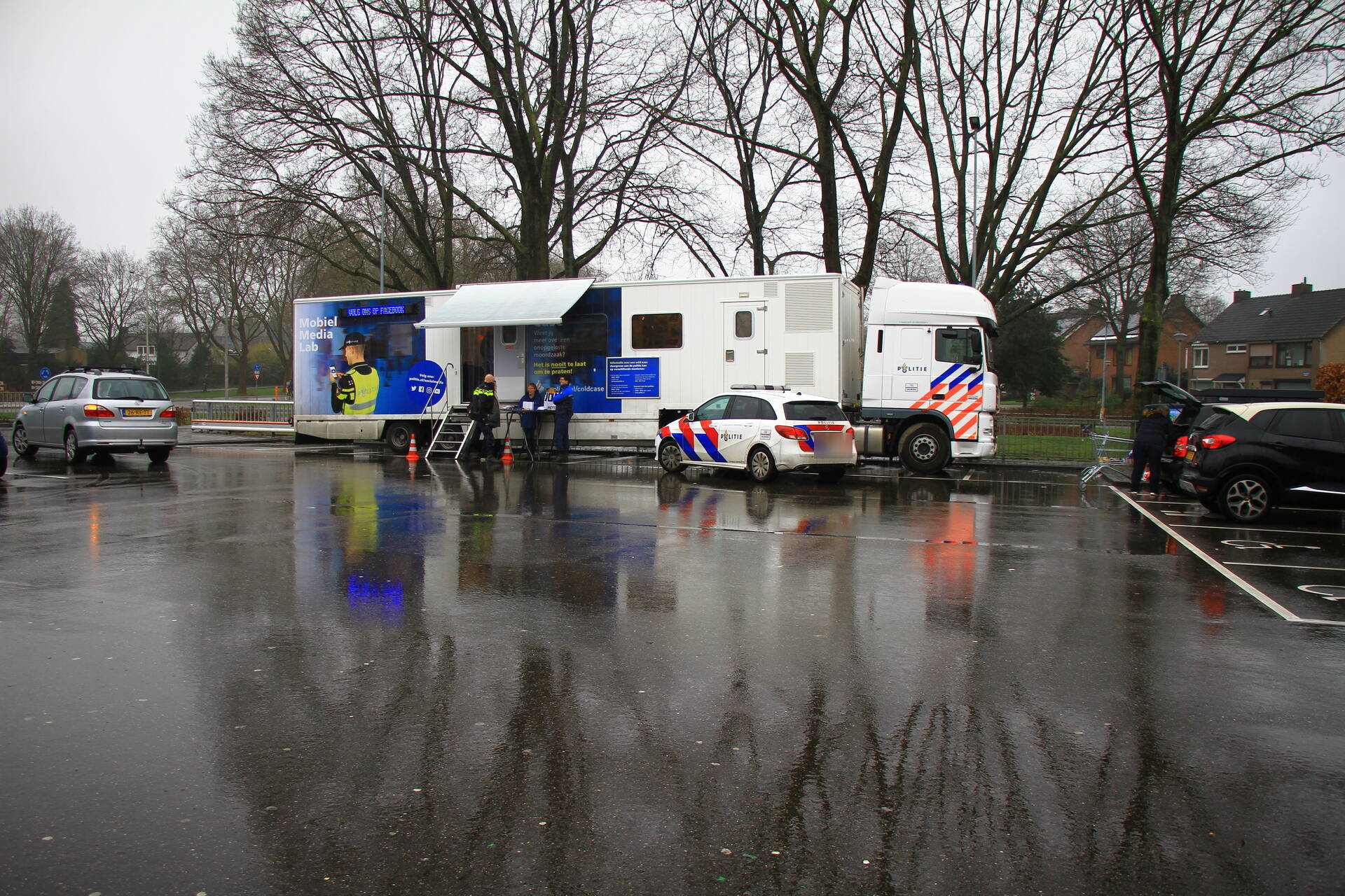 Mobiel Media Lab op parkeerterrein Lidl | 112-nu.nl