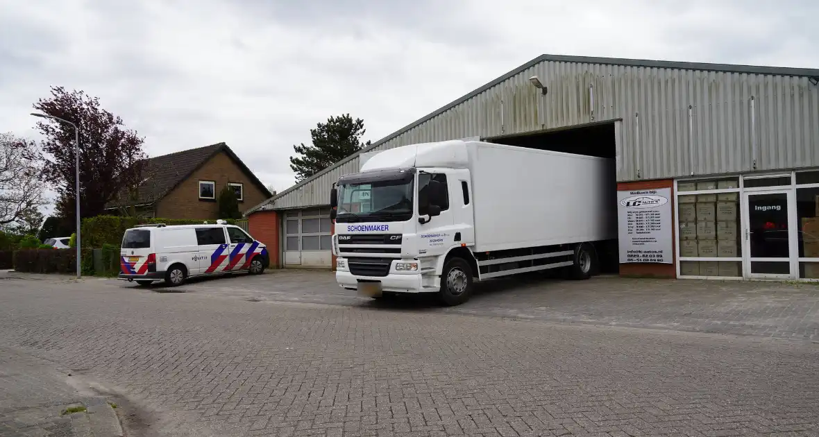 Dure gloednieuwe sportwagens in beslag genomen na inval van FIOD | 112 ...