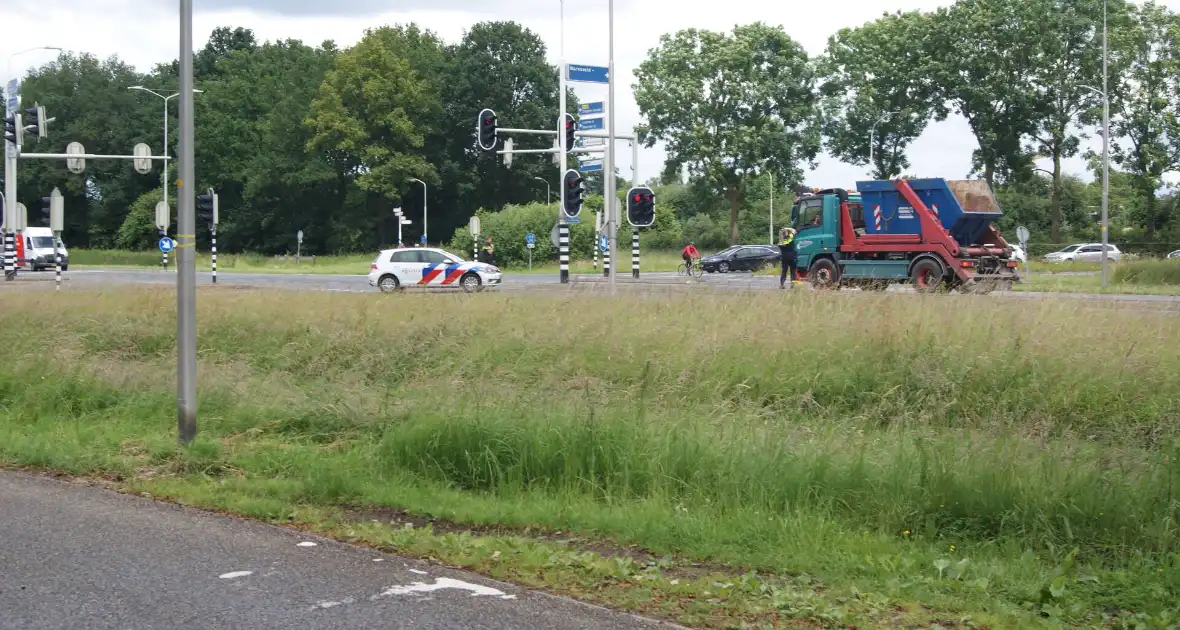 Persoon overlijdt na val van brug, weg volledig afgesloten | 112-nu.nl