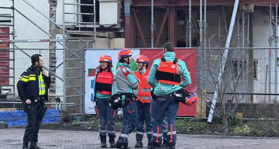 Meerdere explosies, woning verwoest, minstens één slachtoffer | 112-nu.nl